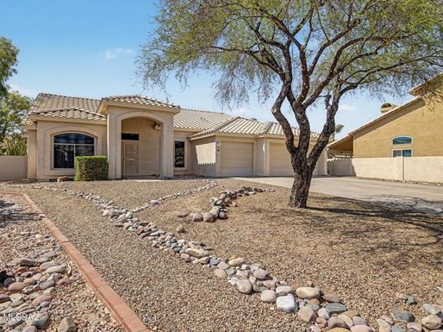 8411 N Mammoth Dr, Tucson, AZ 85743