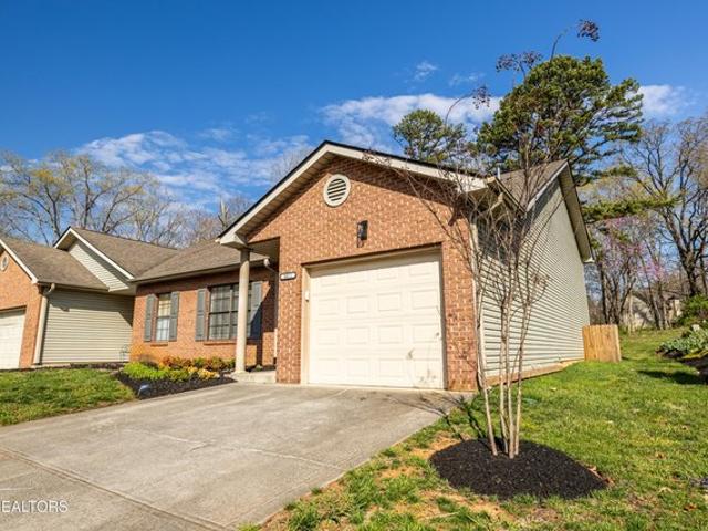 8411 Ivy Green Way, Knoxville, TN 37919
