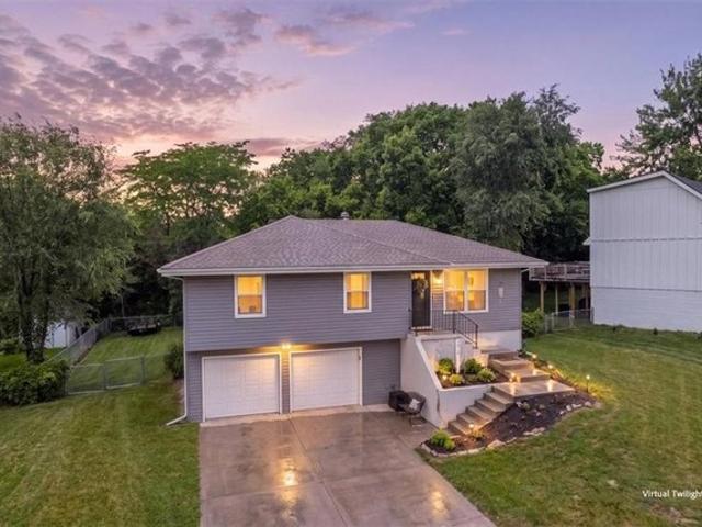 8412 NW Atkins Ct, Kansas City, MO 64153