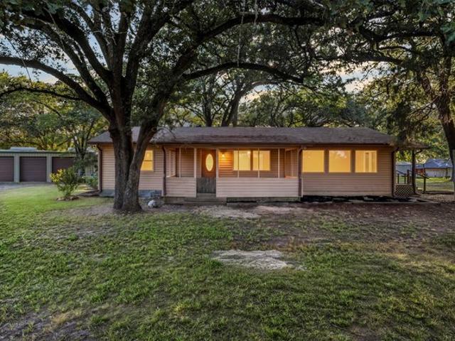 8412 County Road 4084, Scurry, TX 75158