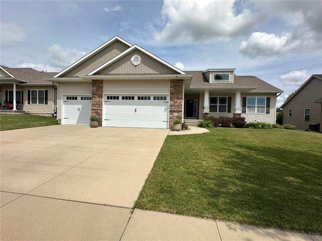 8412 Kensington Dr NE, Cedar Rapids, IA 52402