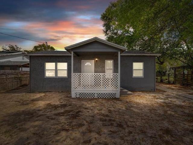 8413 N 46th St, Tampa, FL 33617