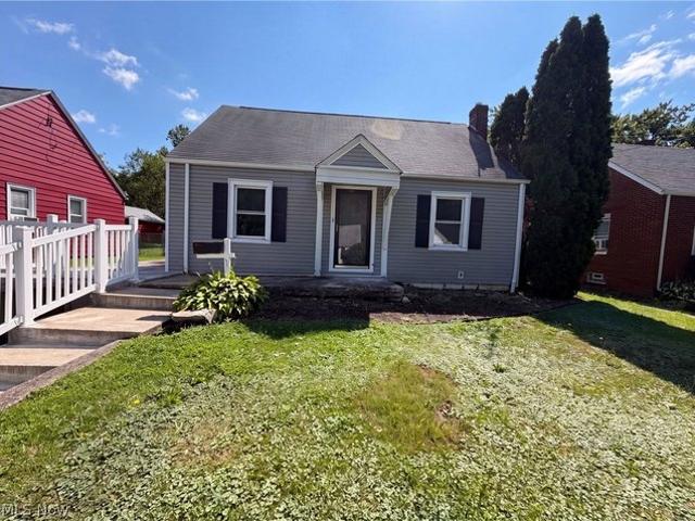 841 Chinook Ave, Akron, OH 44305