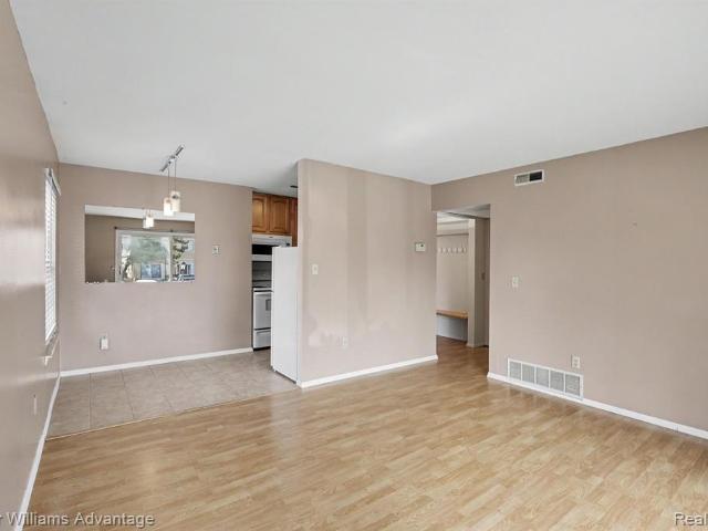 841 Bloomfield Village Boulevard # D