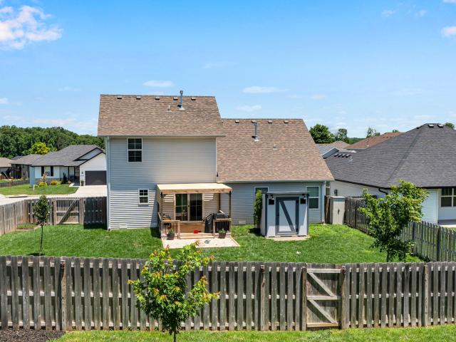 841 E Acacia Lane