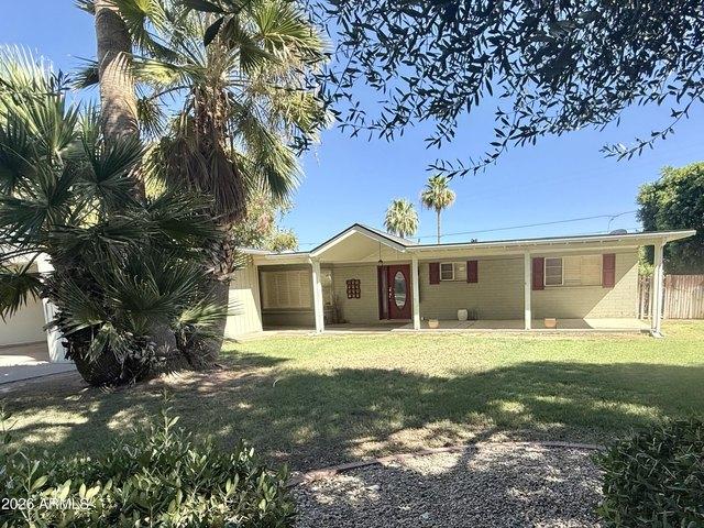 841 E Hayward Ave, Phoenix, AZ 85020