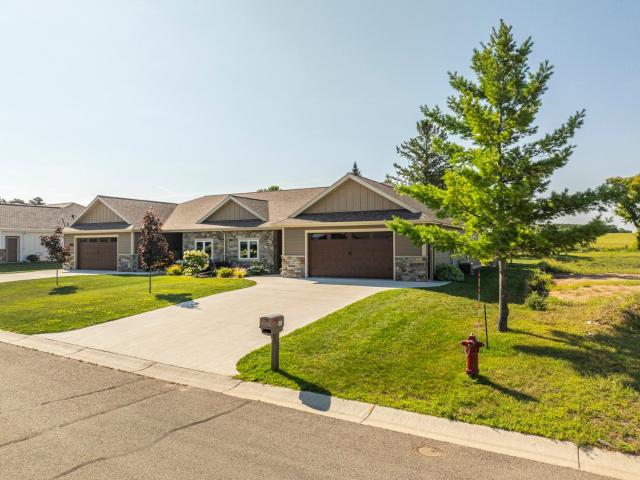 841 Lake Forest Circle