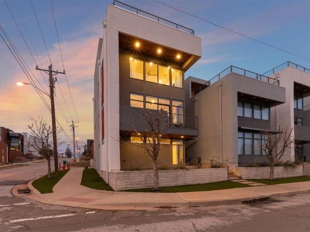 841 NW 6th Street