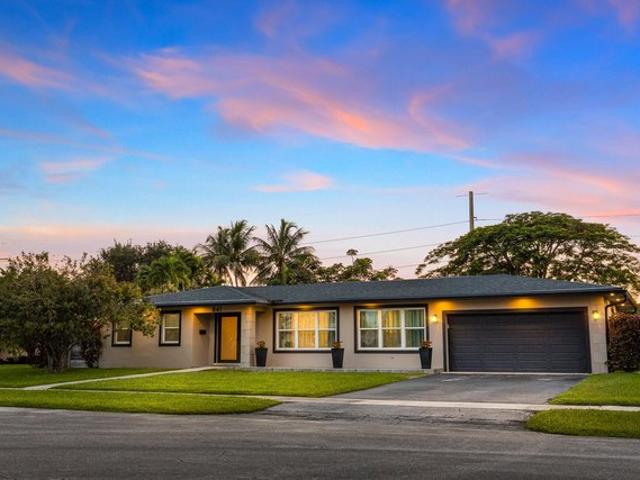 841 NW 75th Ter, Plantation, FL 33317