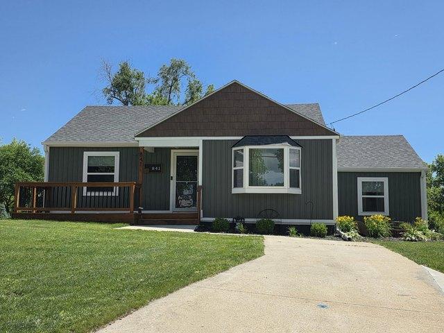 841 Palmer St, Oakland, IA 51560