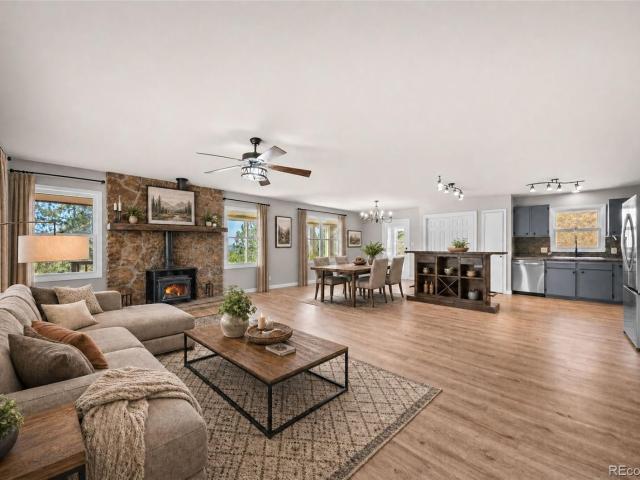 841 Plateau Drive
