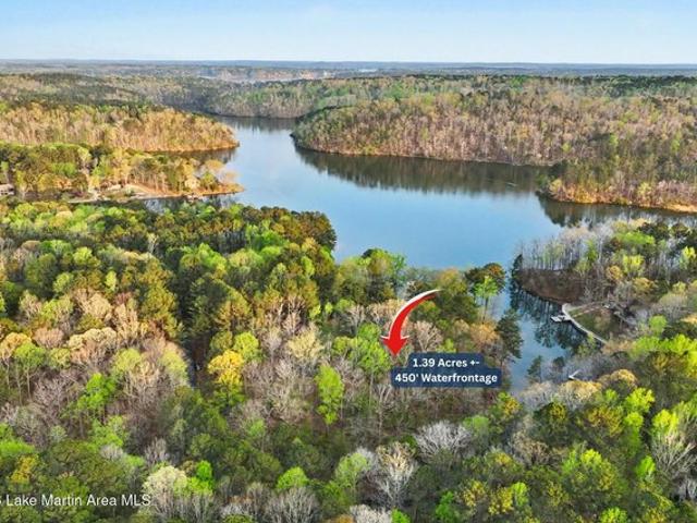 841 Raintree Dr, Alexander City, AL 35010