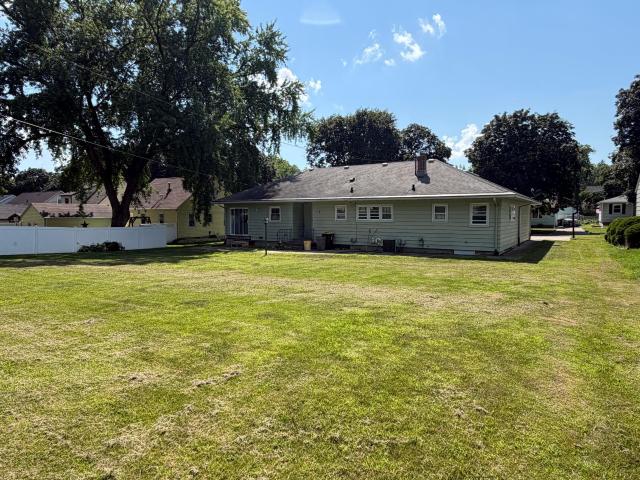 841 Redwood Drive