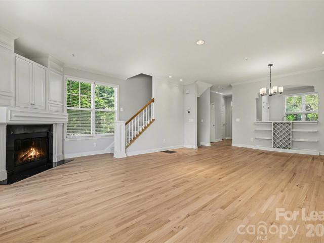 841 W 4th Street