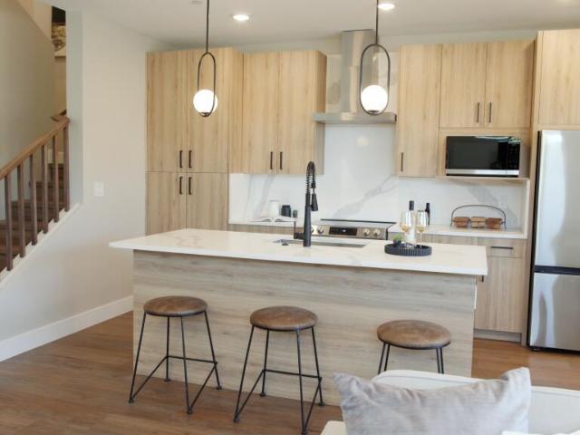 841 W Pecos Road # 10
