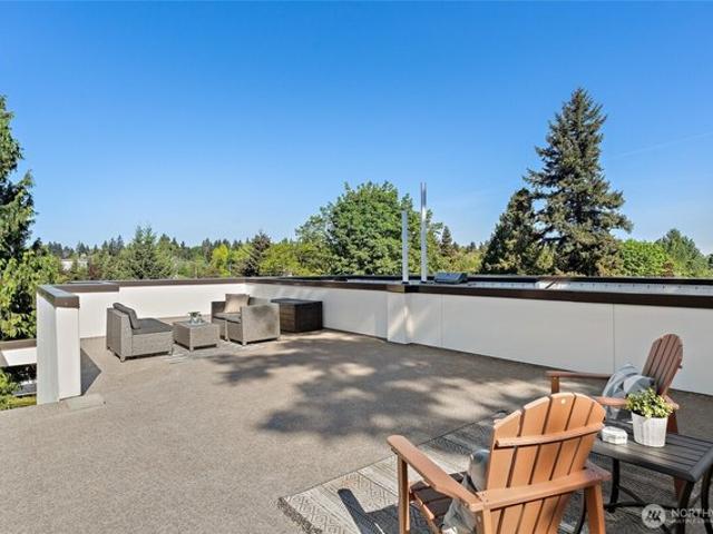 8424 24th Ave SW, Seattle, WA 98106