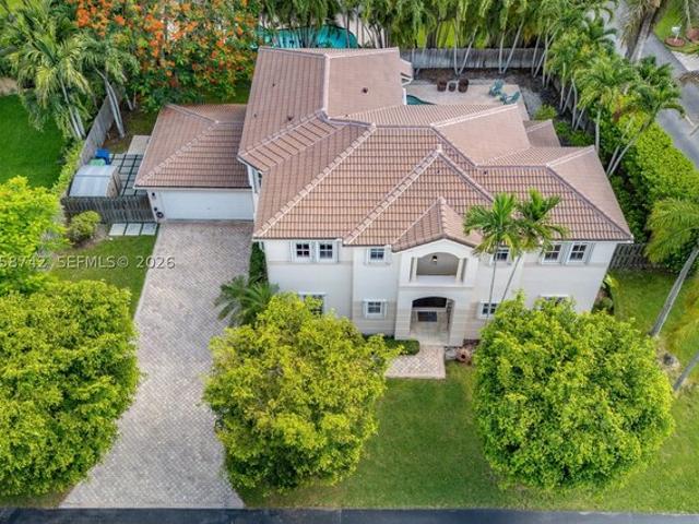 8425 SW 138th St, Palmetto Bay, FL 33158