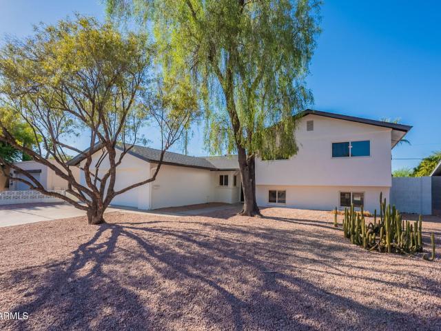 8426 E Lincoln Dr, Scottsdale, AZ 85250 | Compass
