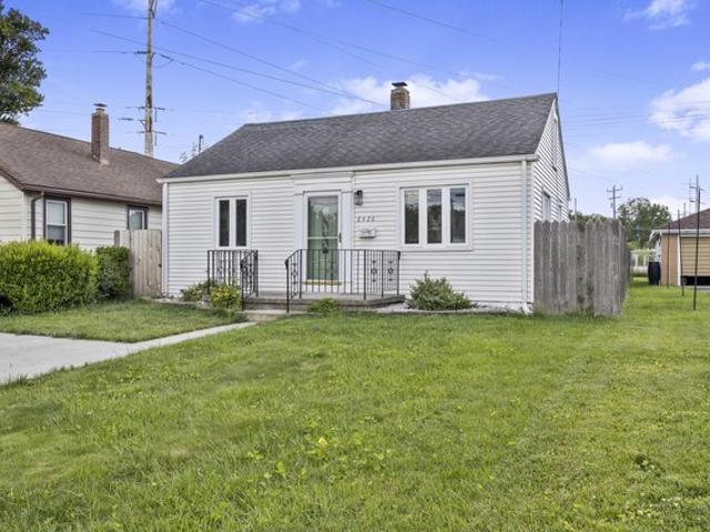 8426 Gordon Dr, Highland, IN 46322