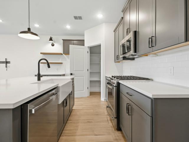 8427 Bay Ridge Circle