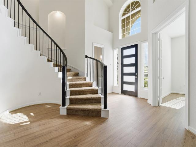 8427 Crab Blossom Drive