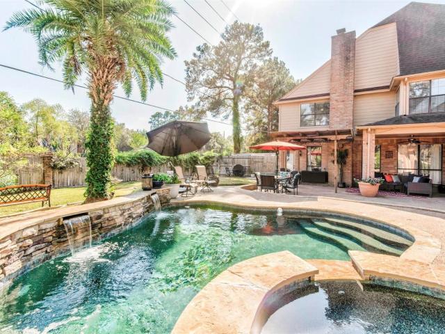 8427 Pheasant Glen Drive