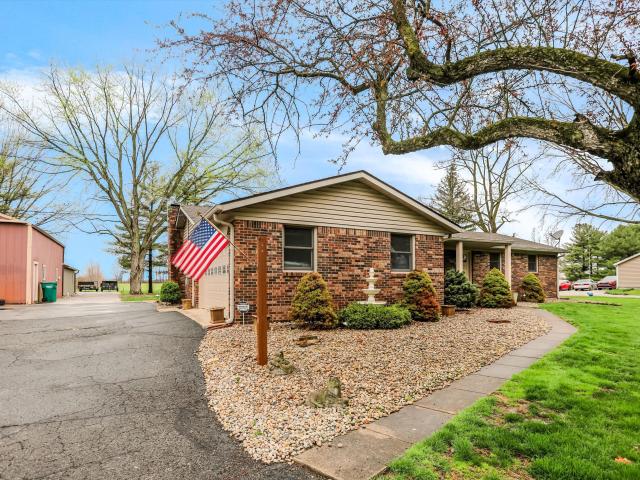 8420 N County Road 150 E