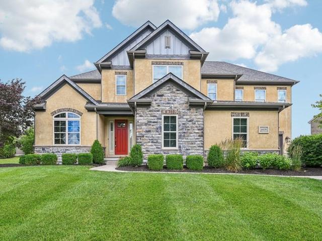 8420 Avalon Ln, Plain City, OH 43064