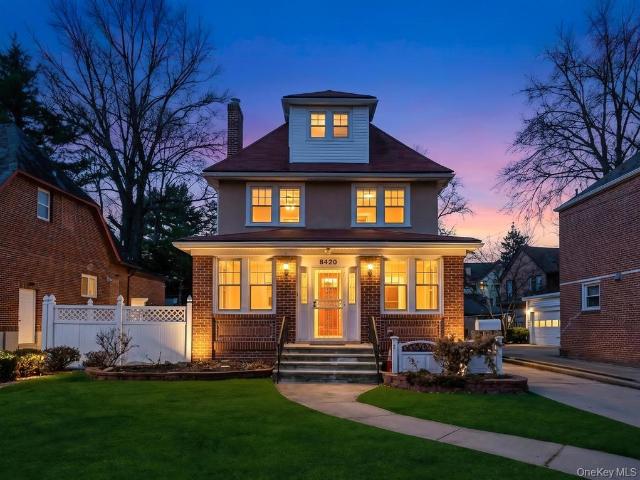 8420 Charlecote Ridge