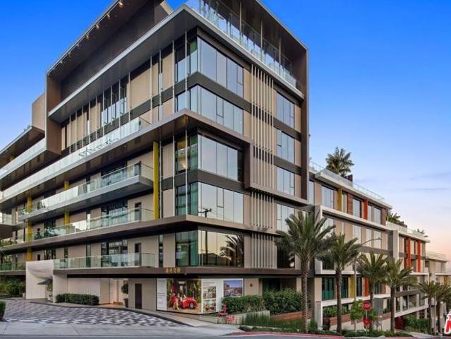 8420 W Sunset Blvd #307, West Hollywood, CA 90069
