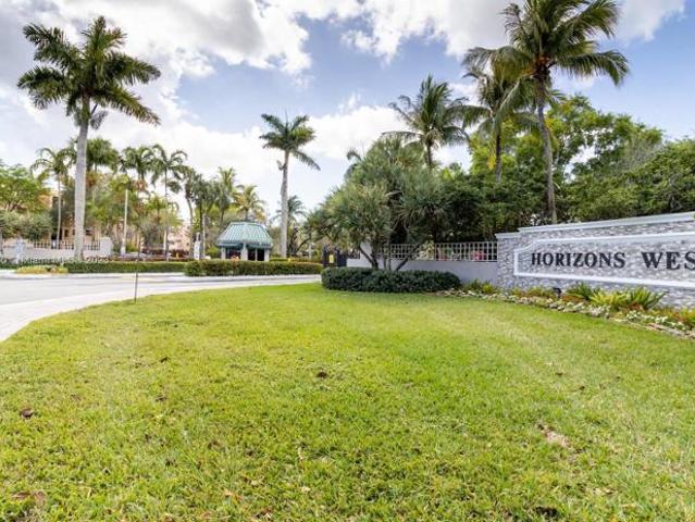 8420 133rd Ave Rd SW #312, Miami, FL 33183
