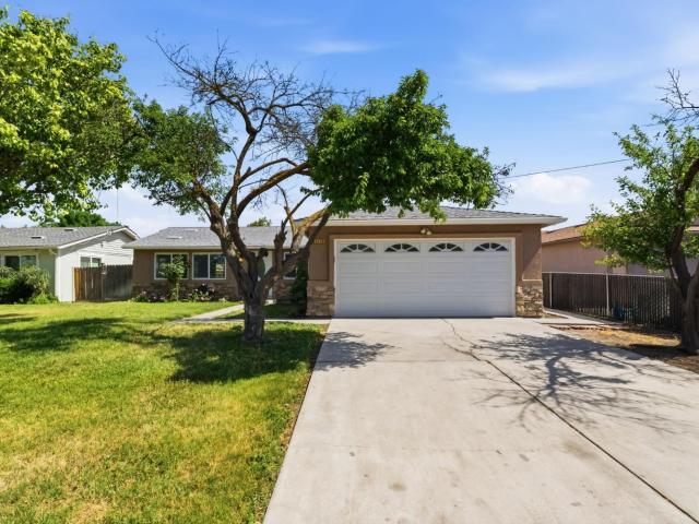 8420 4th St, San Joaquin, CA 93660 | MLS #647051 | Compass