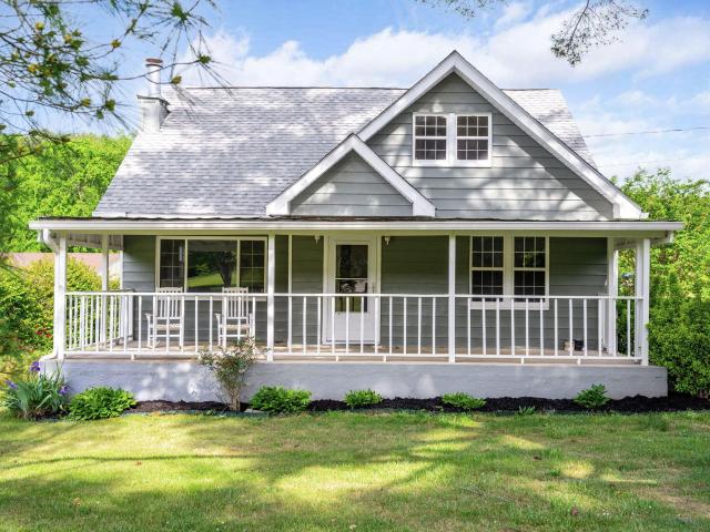 8421 Middle Valley Rd, Hixson, TN 37343 | MLS #1533 | Compass