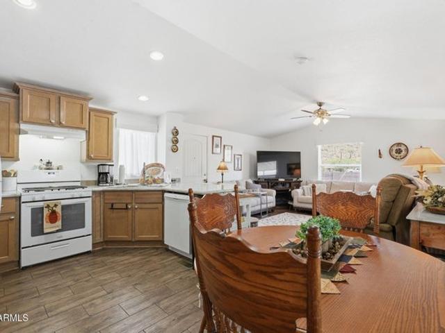 8421 E Main St, Mesa, AZ 85207