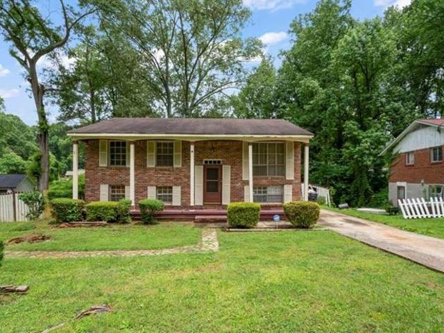 8421 Stonewall Jackson Dr, Jonesboro, GA 30238