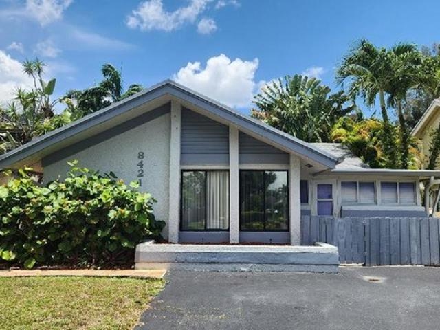 8421 SW 39th Ct, Davie, FL 33328