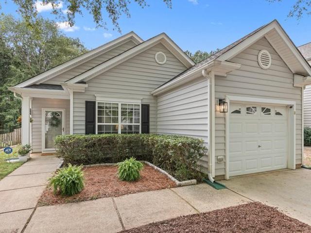 8421 Whisper Ridge Pl, Raleigh, NC 27613