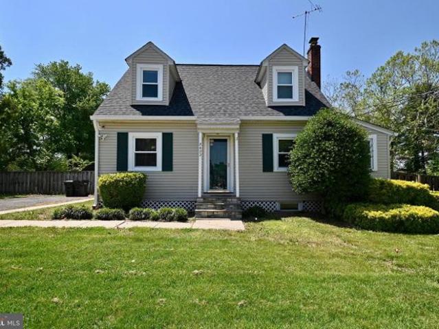 8422 Radford Ave, Alexandria, VA 22309