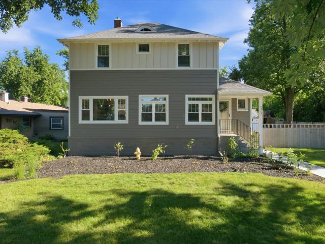 8423 Greenview Avenue
