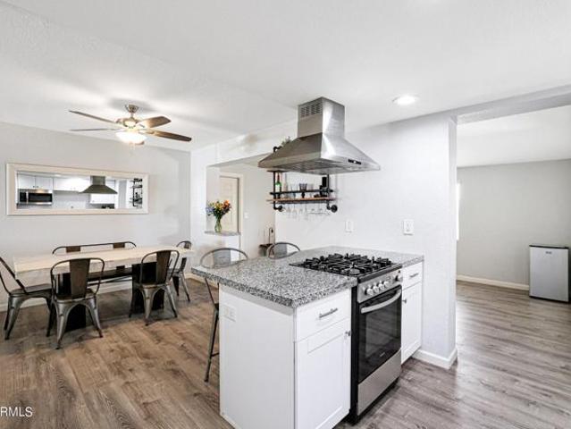 8423 W MacKenzie Dr, Phoenix, AZ 85037