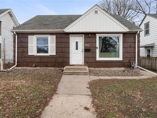 842 24th Ave SE, Minneapolis, MN 55414