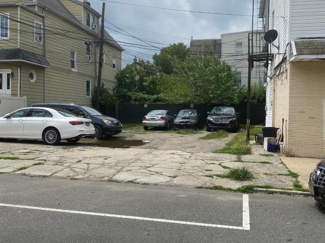 842 844 Broadway