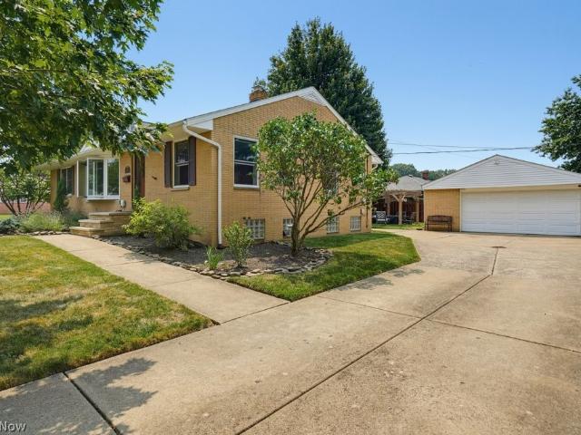 842 Bayridge Boulevard