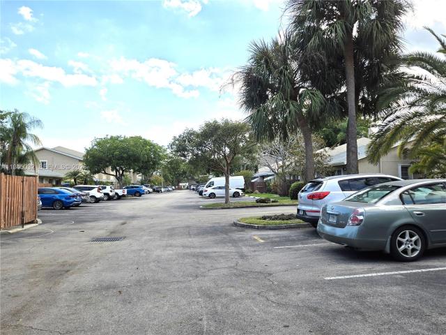 842 Banks Rd, Coconut Creek, FL 33063 | MLS #A11945