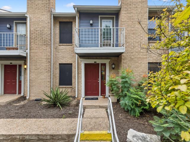 842 banister ln