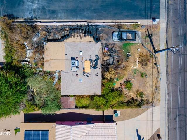 842 E Roberts Rd, Phoenix, AZ 85022