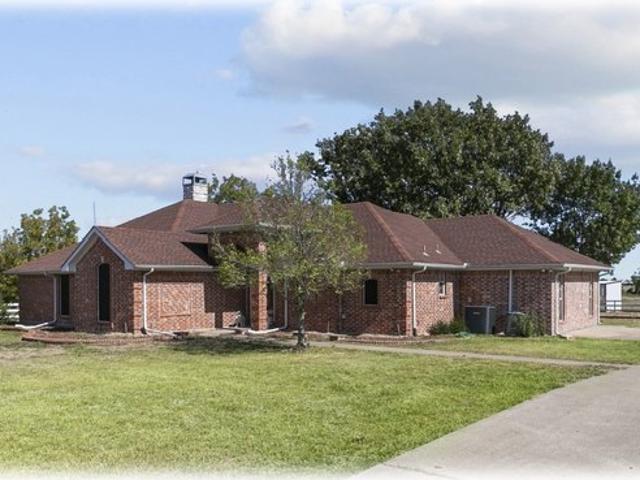 842 N FM 1138, Nevada, TX 75173