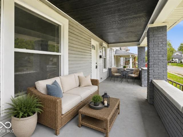 842 N Oakland Avenue