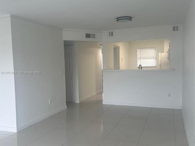 842 NE 209th St, Unit 10537, Miami, FL 33179 | MLS #A11951 | Compass