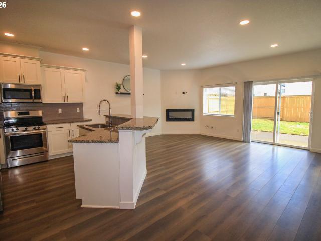 842 S 22ND AVE
